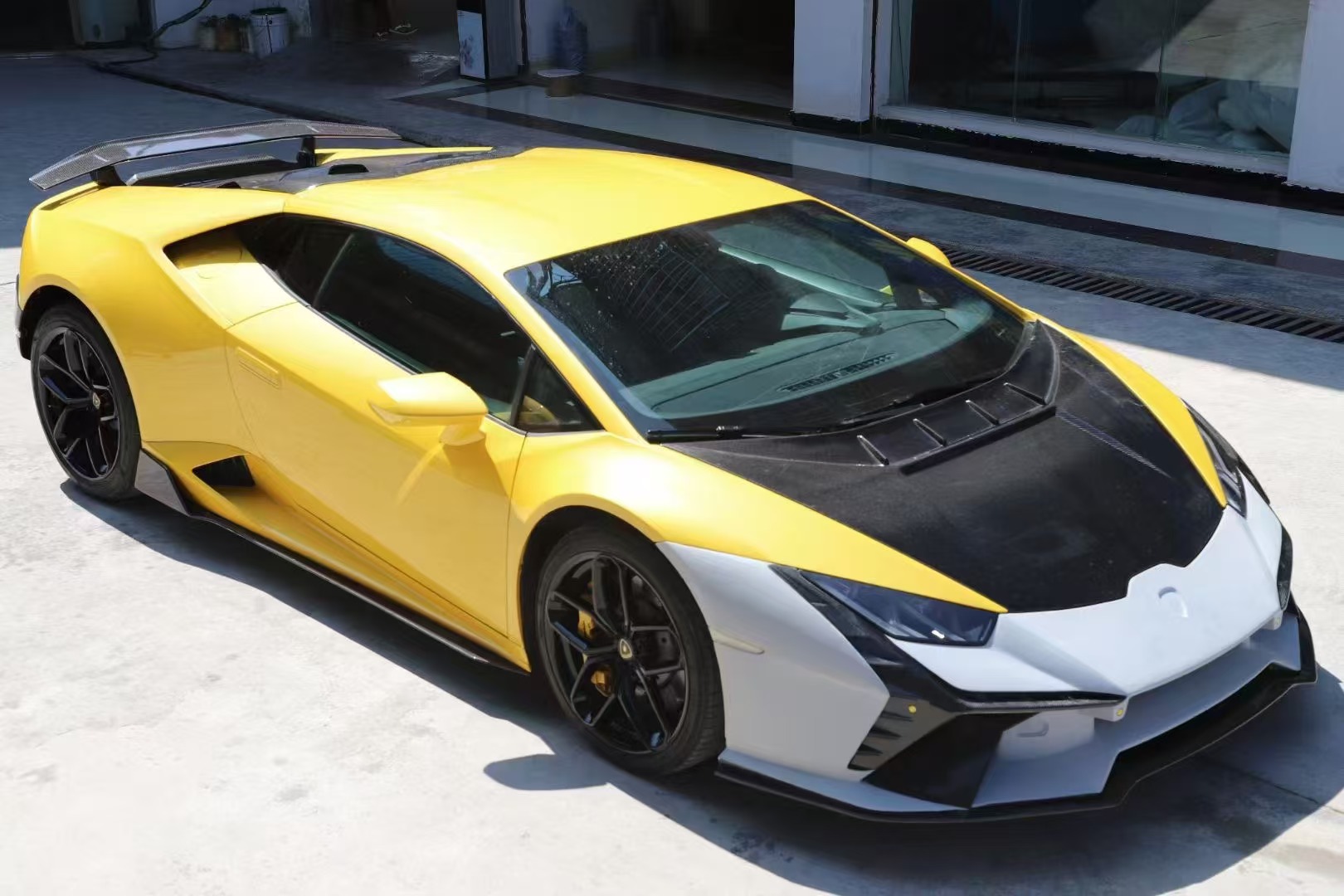 Custom Huracan Tecnica Body Kit for Upgrade Shops